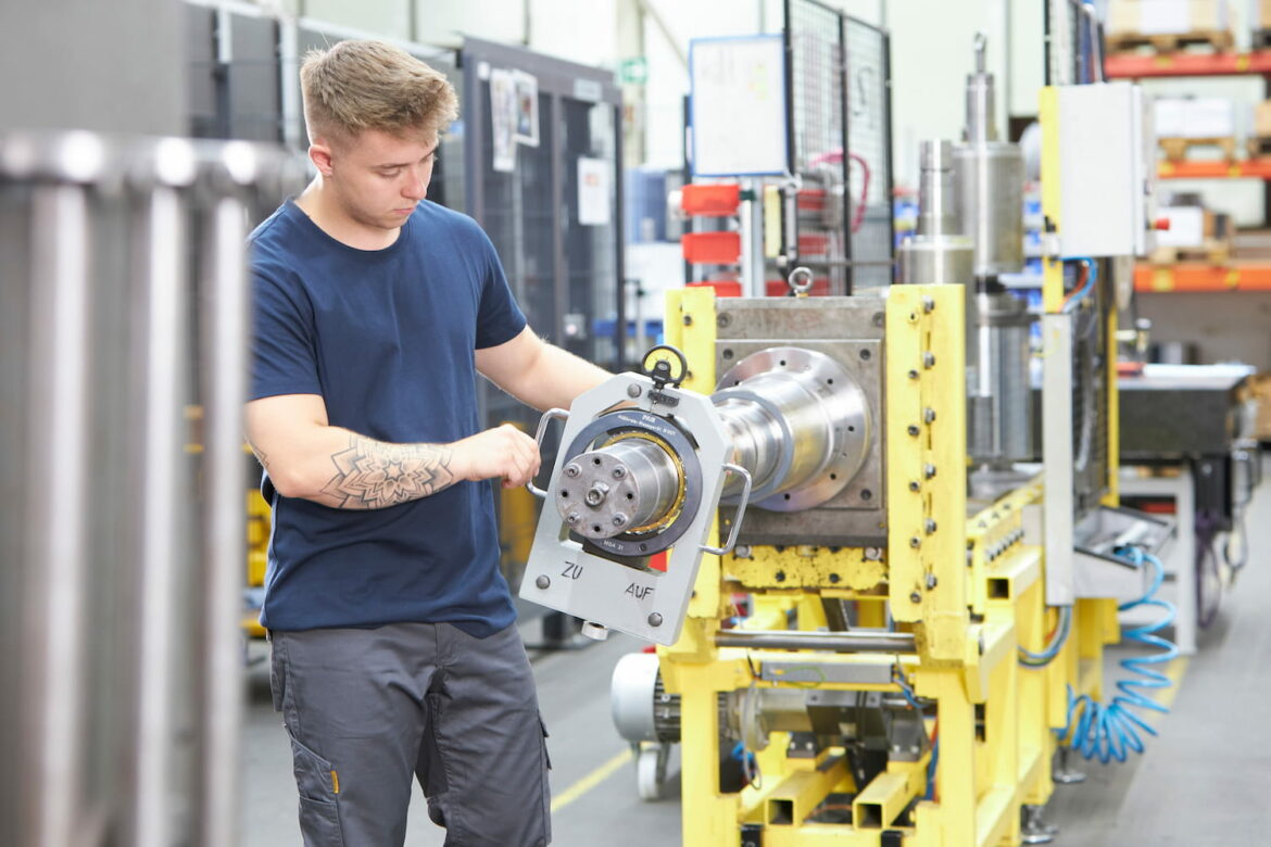 Spindle Retrofit from EMAG Service: Perfect quality in every detail Spindle Retrofit from EMAG Service: Perfect quality in every detail