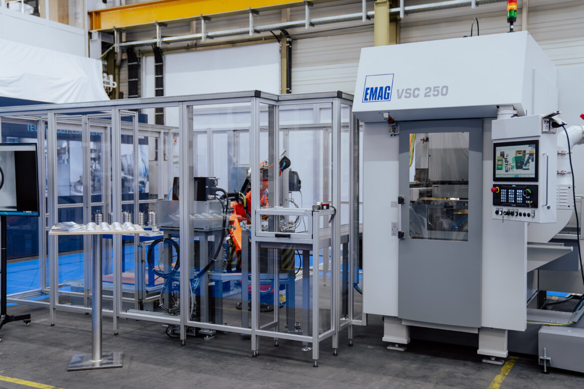 EMAG presents retrofit solutions at the Open House