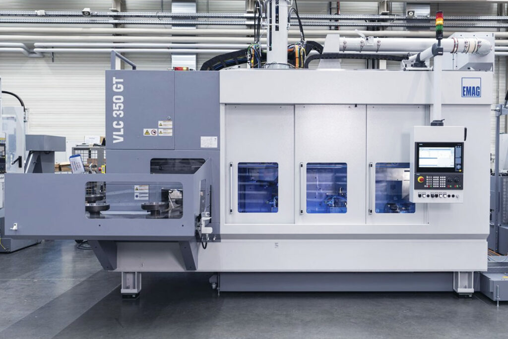 Combination machining: Efficiency with VLC 350 GT