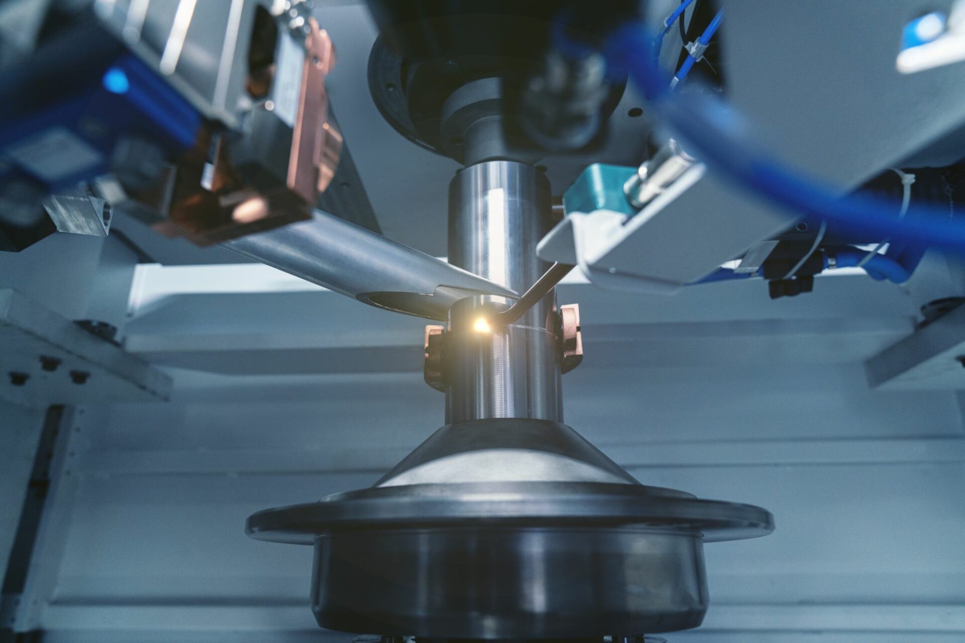 EMAG ELC 6 laser welding system: Innovation in production