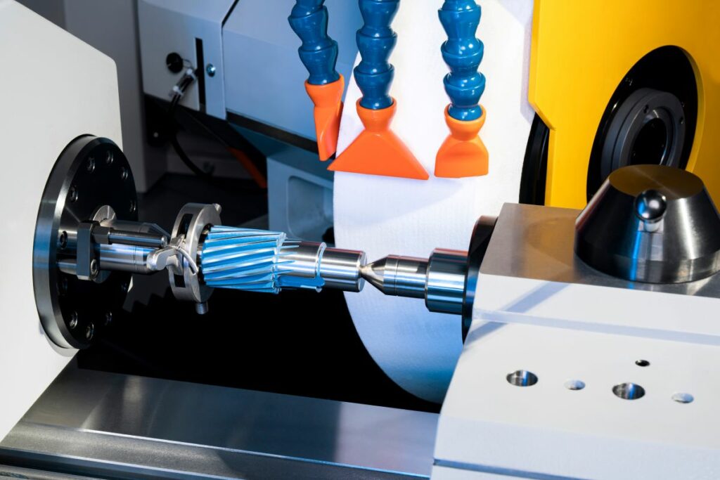 WPG 7 from EMAG: Perfect cylindrical grinding on the smallest footprint